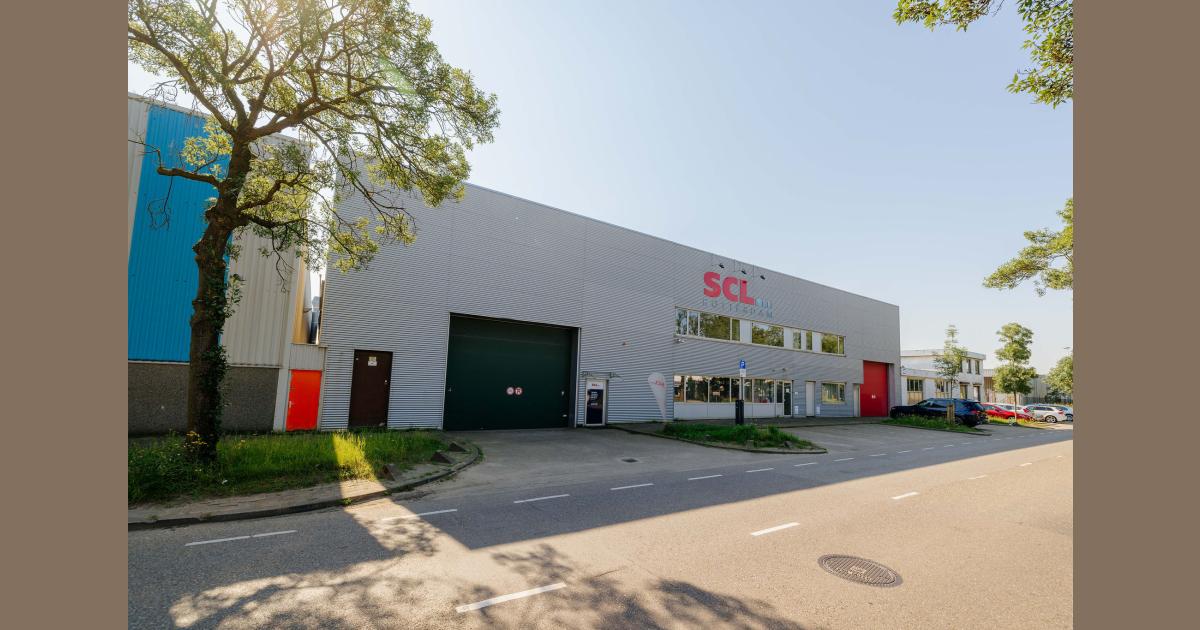 At SCL everything 'breathes cars', but everything goes on a ship | SCL ...